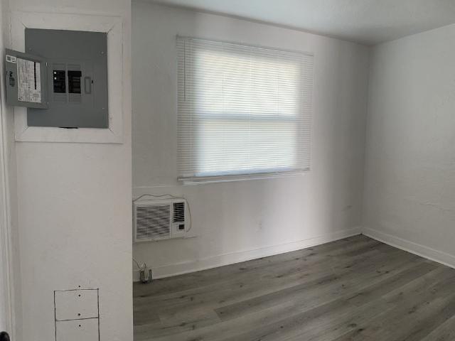 228 N Oleander Ave 1 Bedroom Apartment for Rent at 228 N Oleander Ave, Daytona Beach, FL 32118