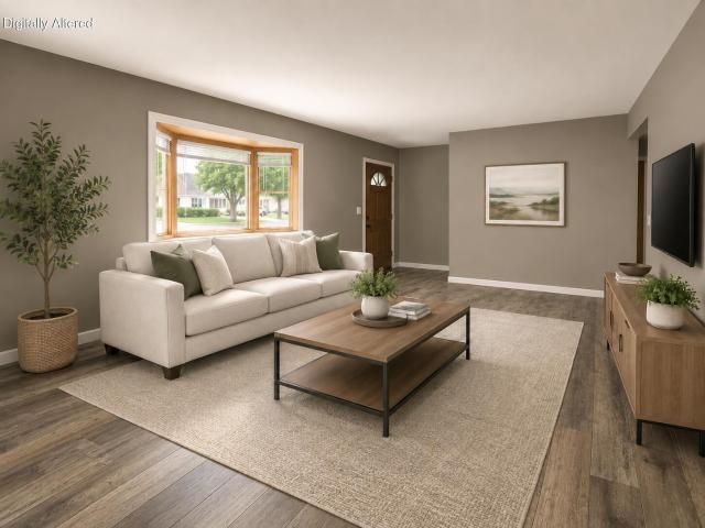 228 S Colonial Pkwy