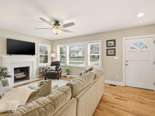 228 Sage Rd