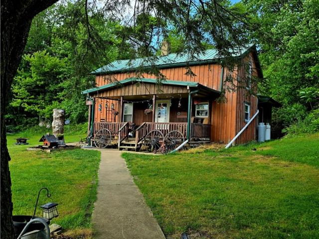 228 Sandmine Ln