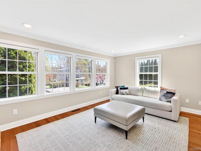 228 Sarles Lane