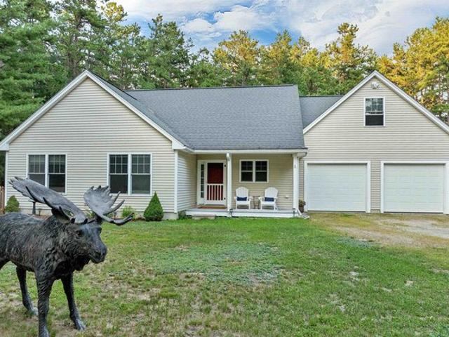 228 Silver Pine Ln, Tamworth, NH 03886