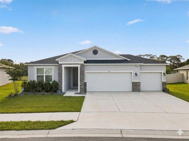 228 Spirit Landings Cir, Winter Haven, FL 33880