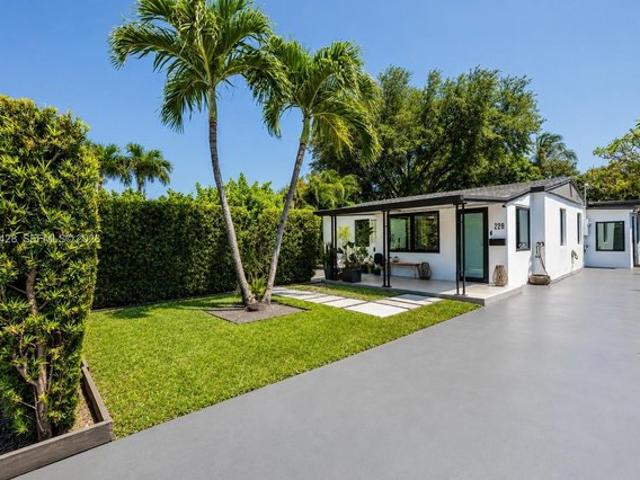 228 SW 22nd St, Fort Lauderdale, FL 33315