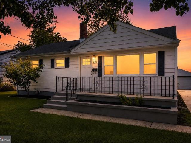 228 Pomona Avenue