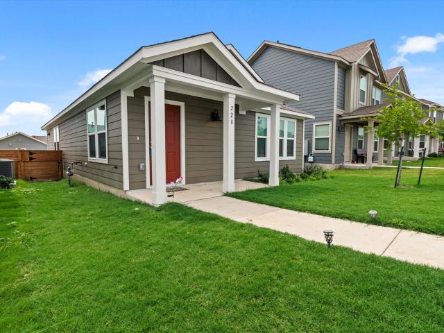 228 Patagonia St