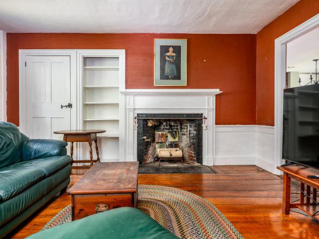 228 Phinneys Lane