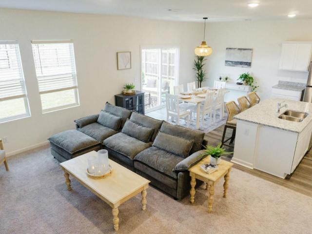 228 Phoenix Drive