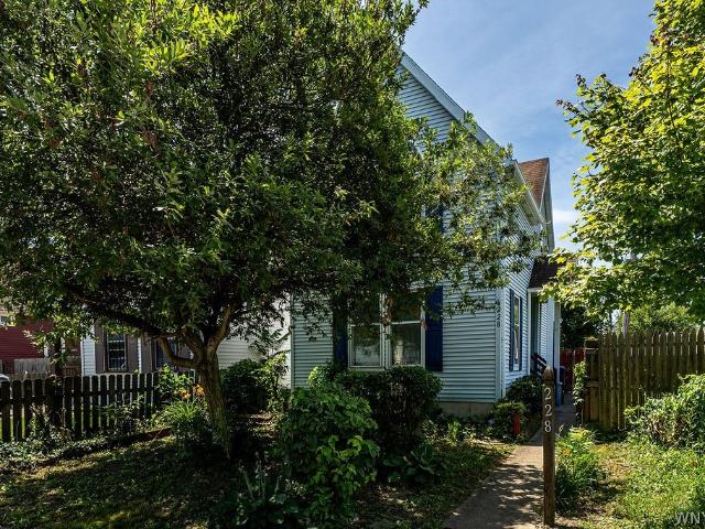 228 W Tupper Street