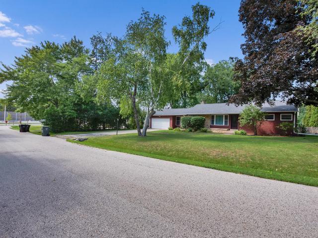 228 W. Brentwood Ln