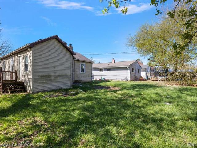 228 W Columbia Avenue