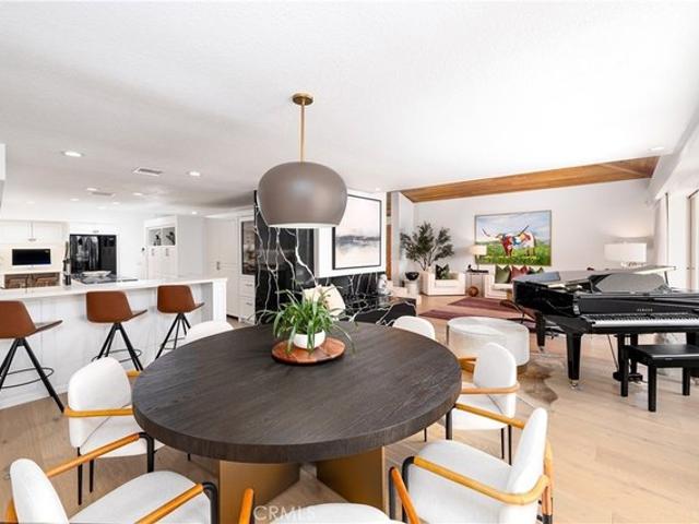 228 W Kavenish Dr W, Rancho Mirage, CA 92270