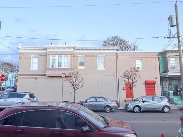 228 W Ontario Street