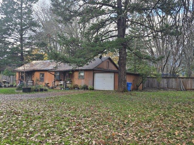 228 W River St, Cave Junction, OR 97523