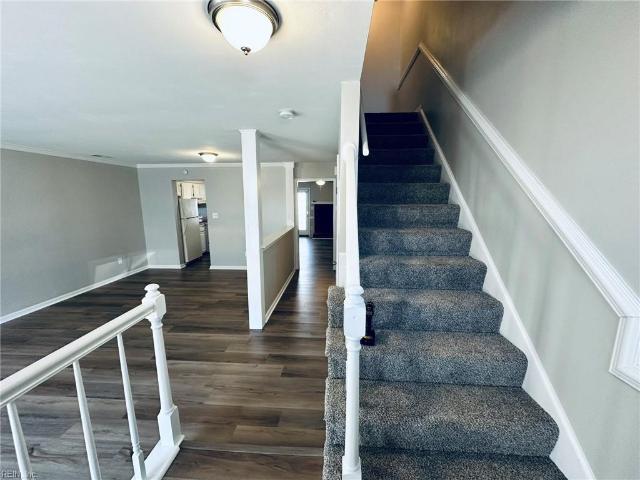 228 Windbrooke LN