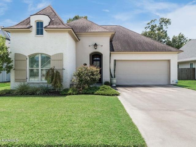 228 Tennyson Dr, Broussard, LA 70518