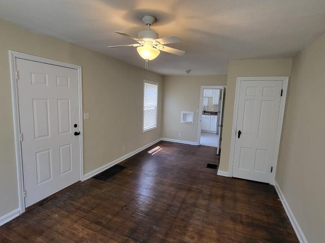 228 Unit A N Tacoma Avenue