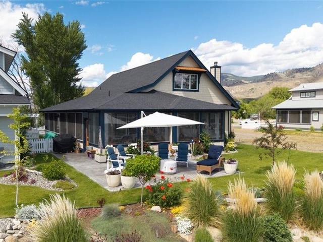 228 Veranda Dr, Oroville, WA 98844