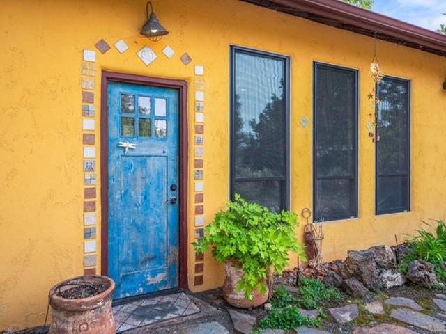 22945 Timland Ln, Bend, OR 97702