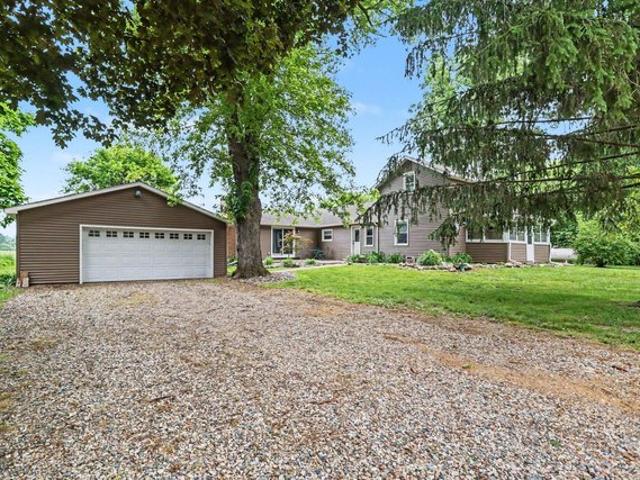 22945 B Dr N, Marshall, MI 49068