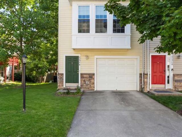 22946 Fontwell Square