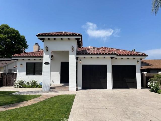 22953 Oxnard St, Woodland Hills, CA 91367