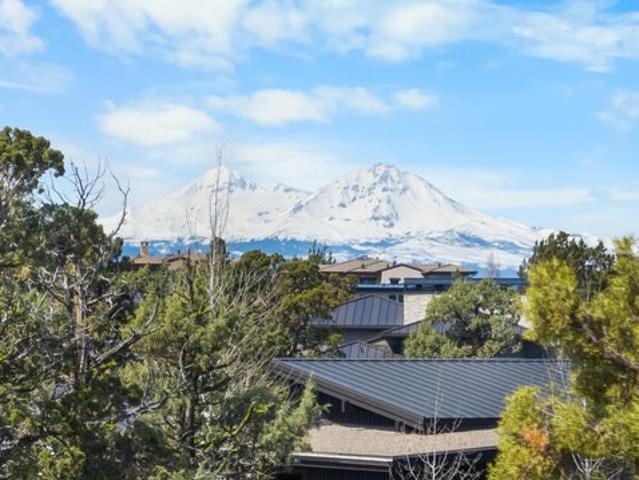 22950 Hideaway Ln Unit 356, Bend, OR 97701