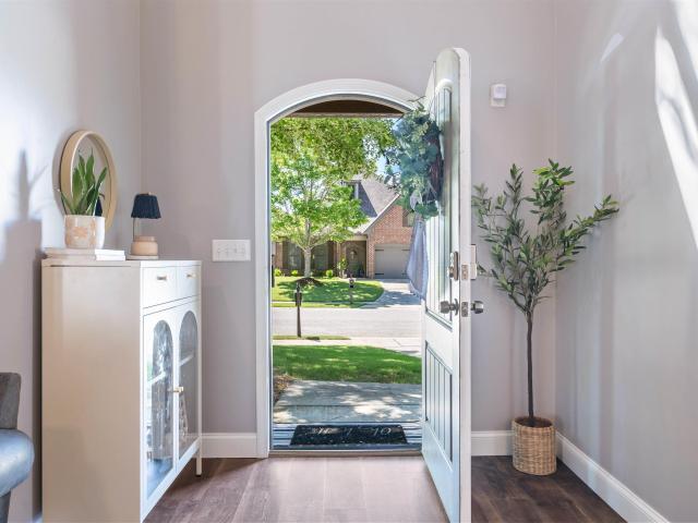 2295 Abbeyglen Circle