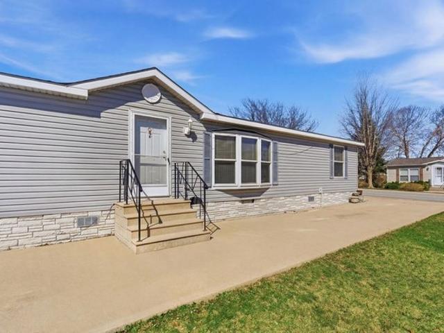 2295 Iris Ave, Belvidere, IL 61008