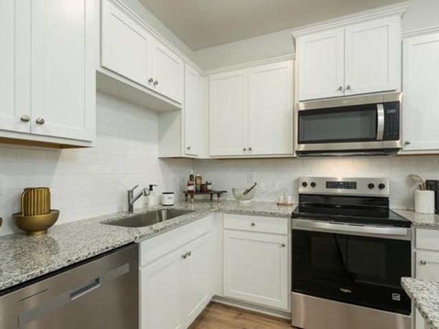 2295 Jamin Bnd, Lithonia, GA 30058