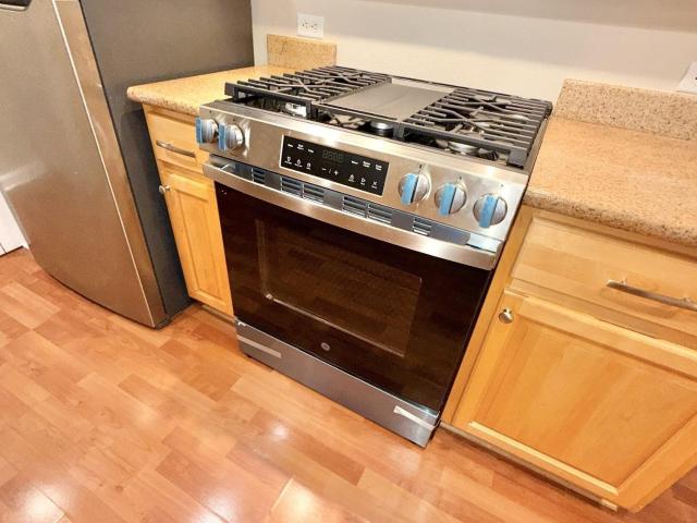 2295 Lakeview Cir