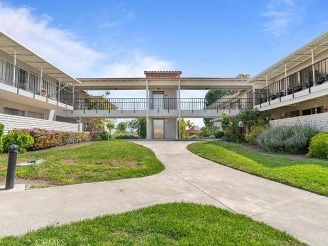 2295 Via Puerta #C, Laguna Woods, CA 92637