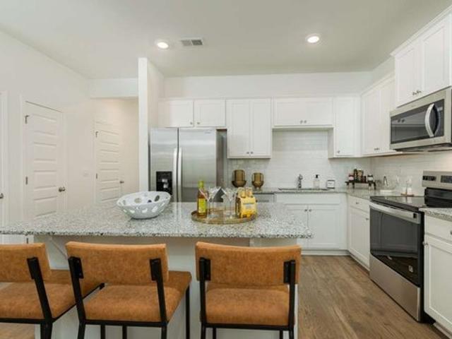 2296 Jamin Bnd Unit 24, Lithonia, GA 30058