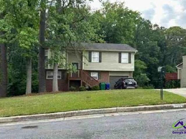 2296 Rolling Rock Dr, Alamo, GA 30288