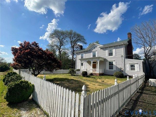 2297 Indian Oak Rd, Crewe, VA 23930