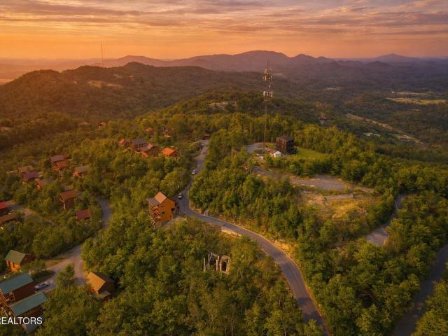 2297 Windy Ln, Sevierville, TN 37876 | MLS #1333