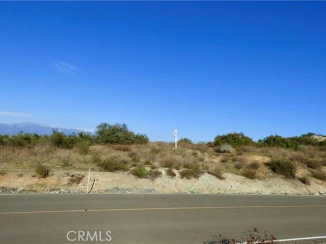 22990 Sky Mesa Rd, Homeland, CA 92548