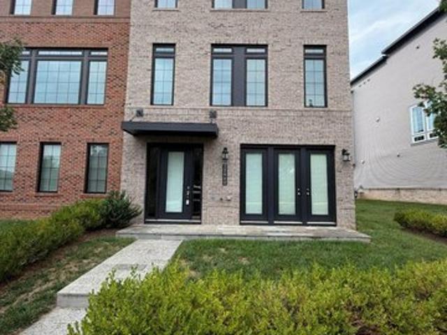 22992 Brooksbank Sq, Brambleton, VA 20148