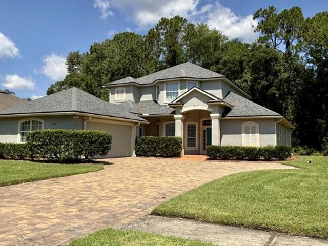 2299 South Brook Dr, Fleming Island, FL 32003