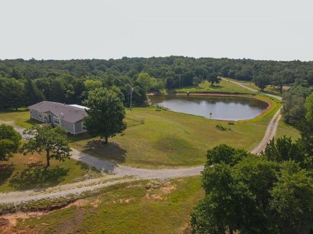 22901 N Henney Rd, Luther, OK 73054