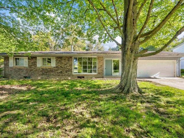 22907 Elm Dr, Elkhart, IN 46516