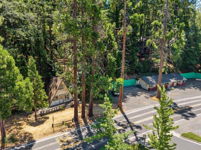 22905 Twain Harte Dr