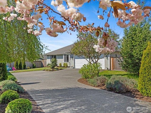 22905 SE 281st Pl, Maple Valley, WA 98038