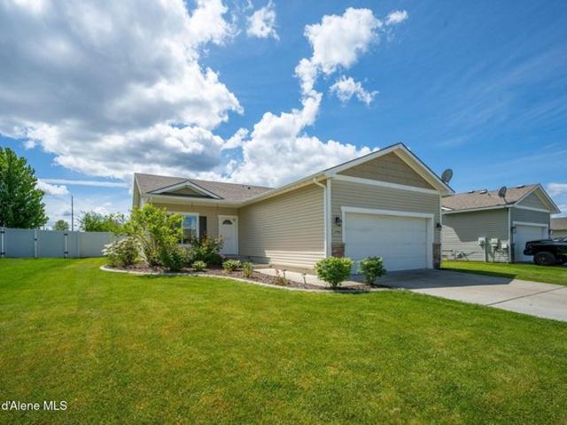 2290 E Knapp Dr, Post Falls, ID 83854