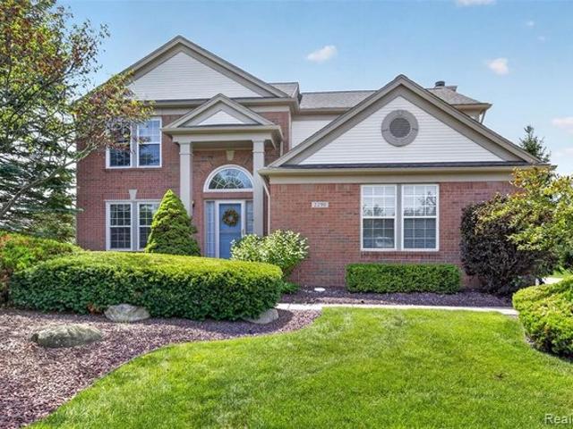 2290 Wooster St, Canton, MI 48188