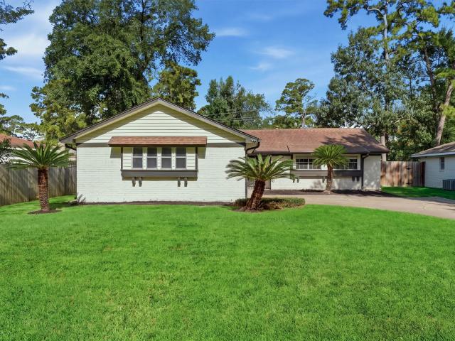 22911 Canyon Lake Drive