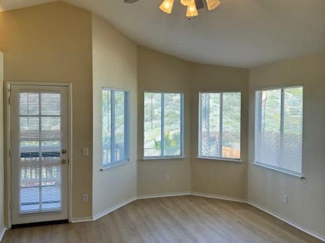22918 Windwood