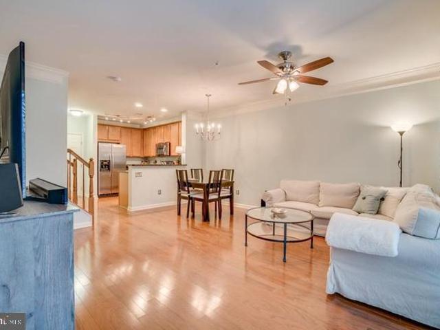 2291 Kew Gardens Drive