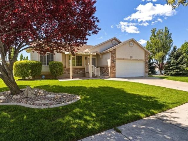 2291 W Craig Ln, Syracuse, UT 84075