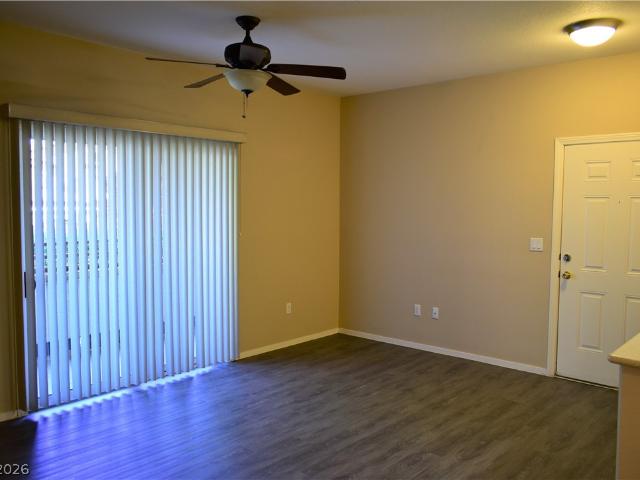 2291 W Horizon Ridge Parkway 5128